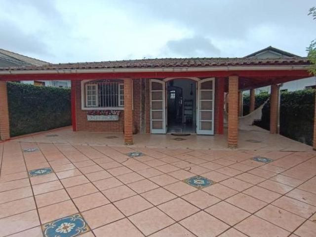 Casa dois dormitórios