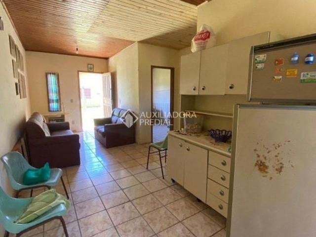 CASA DOIS DORMITORIOS CIDREIRA