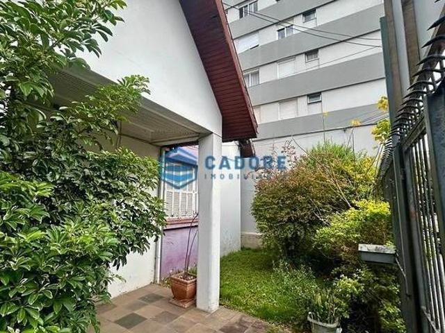 CASA DOIS PAVIMENTOS BAIRRO CENTRO