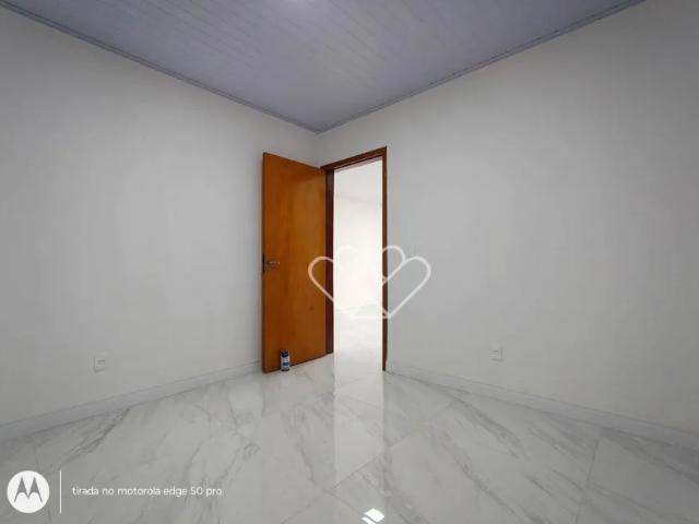 Casa dos Seus Sonhos: 2 Quartos, Varanda Gourmet e Pronta para Morar!