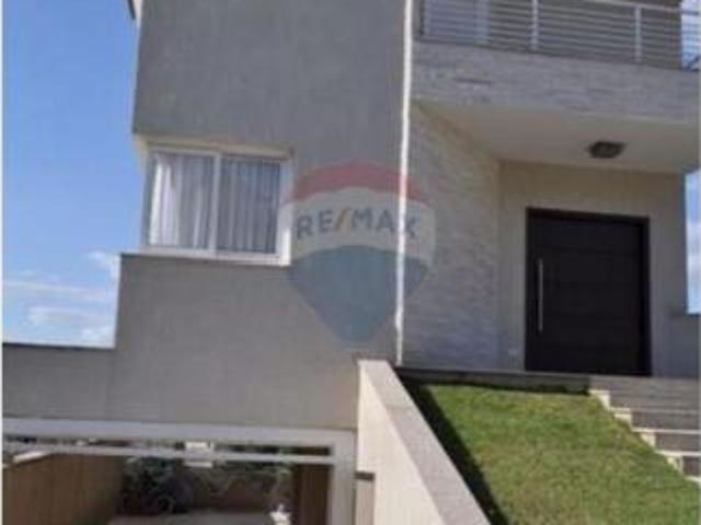 Casa dos Sonhos: Conforto e Segurança em Arujá!