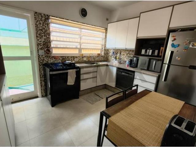 Casa dos Sonhos em Peruíbe: Conforto e Sofisticação
