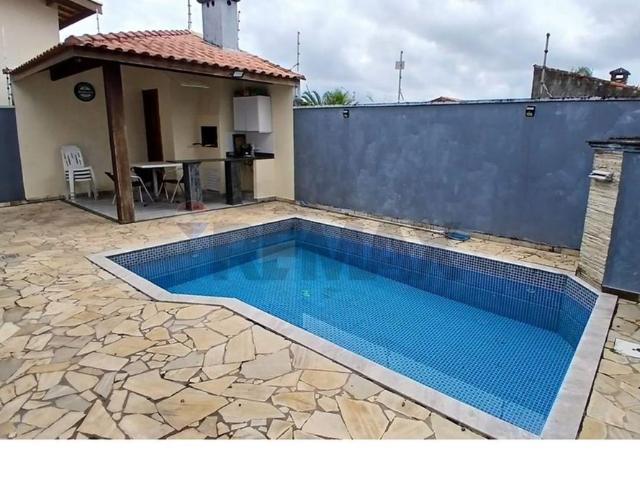 Casa dos Sonhos em Peruíbe, para locação – 3 Quartos, Piscina!