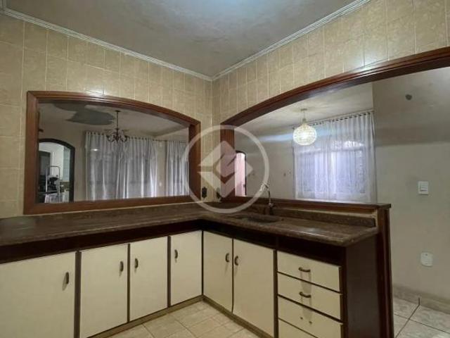 Casa excelente para investimento!
