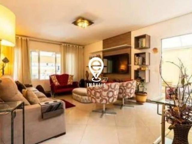 CASA EXCELENTE PARA VENDA DE 4 DORMITÓRIOS NA VILA GUMERCINDO!