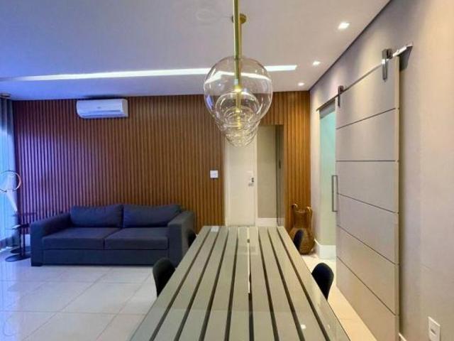 Casa excelente, prática e totalmente planejada com marcenaria, localizada no Condomínio Manhattan