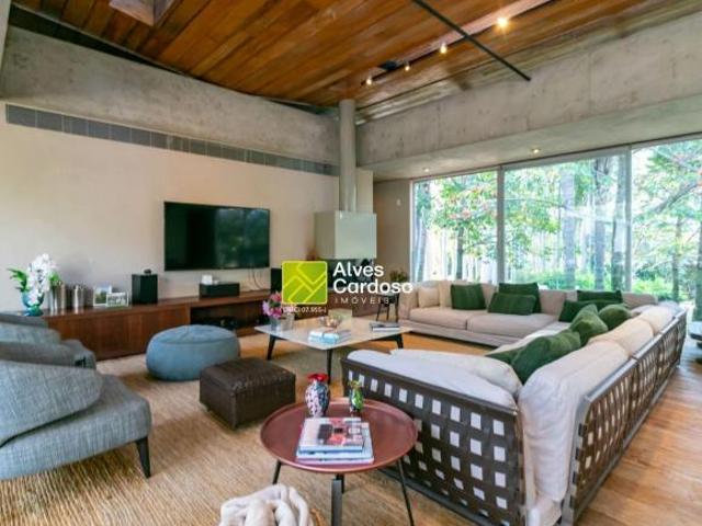 Casa Exclusiva à Venda na Fazenda Boa Vista