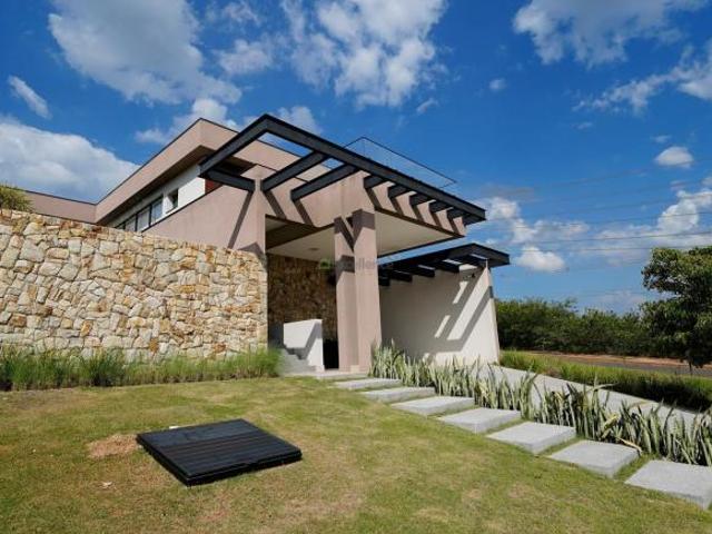 CASA EXCLUSIVA A VENDA NO CONDOMÍNIO VILLAS DO GOLFE