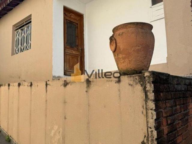 Casa exclusiva à venda em Vila Jardini 2 dormitórios, 3 vagas, pertinho da Av. General Carneiro em