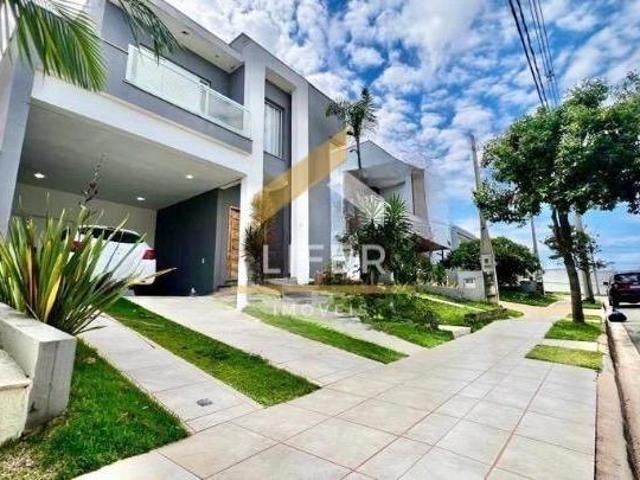 Casa exclusiva com 3 suítes e fundo para área verde no Portal do Jequitibá em Va