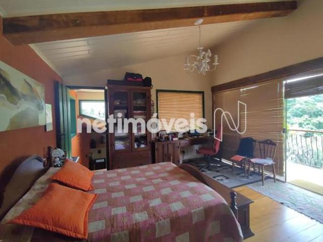 Casa Exclusiva com 4 Suítes no Condomínio Recanto da Mata – Santa Luzia