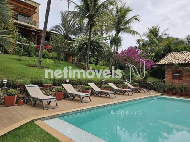 Casa Exclusiva com 4 Suítes no Condomínio Recanto da Mata – Santa Luzia