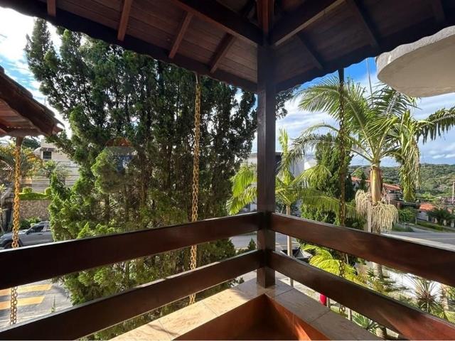 Casa exclusiva com lazer e privacidade