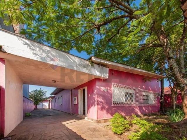 Casa exclusiva com piscina à Venda no bairro Ferroviário em Montenegro/RS