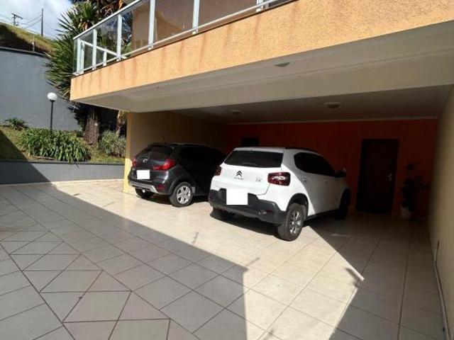 Casa Exclusiva de 422 m² com Piscina, Sauna, Espaço Gourmet e Vista Deslumbrante no Jardim Planalto