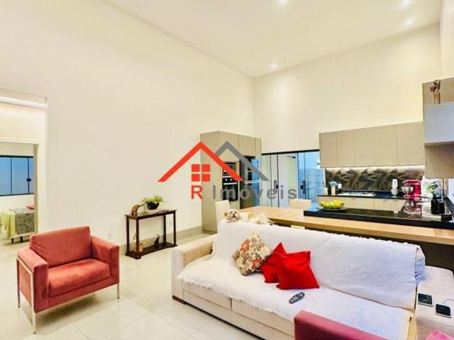 Casa Exclusiva de 03 Suítes em Arniqueiras