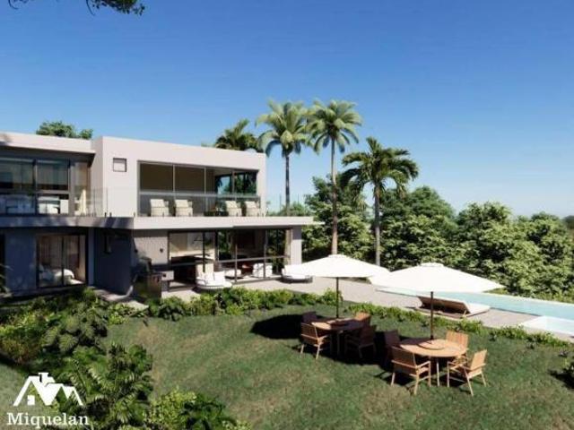Casa exclusiva de arquitetura moderna a venda na Castelo Branco, km 63, Condomín