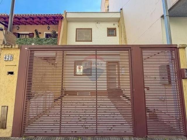Casa exclusiva em Higienópolis — 210 m², 8 salas e jardim privativo