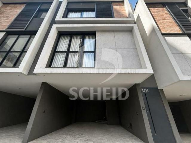 Casa Exclusiva na Vila Mariana | 168m² com Suíte no Condomínio Clube Klabin