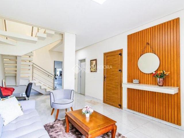 Casa exclusiva no Bairro Alto | 4 Quartos | Piscina | 4 Vagas