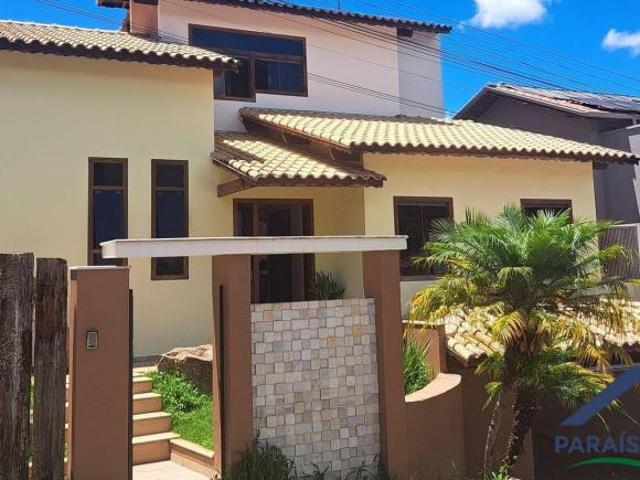 Casa Exclusiva no Portal de Monte Verde | Cambuí/MG