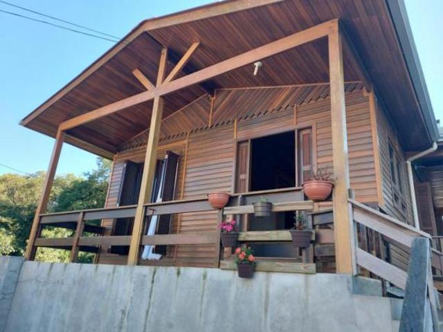 Casa e chalé á venda Ana Rech