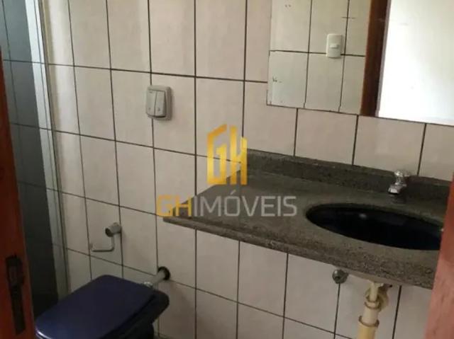 Casa e Barracão em lote com 400m² no Jardim America