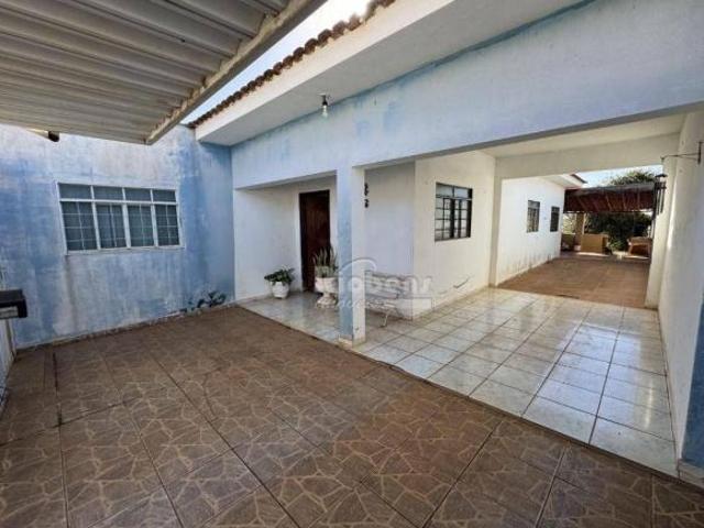 Casa e Edicula 04 dormitórios Centro Potirendaba