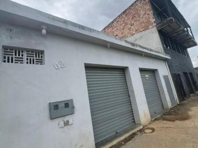 CASA E LOJA EM FRENTE O CAMPO DO CONJUNTO HENRIQUE SAPORI