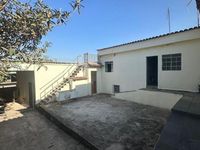Casa e Lojas à venda no Bairro Veneza em Ribeirão das Neves