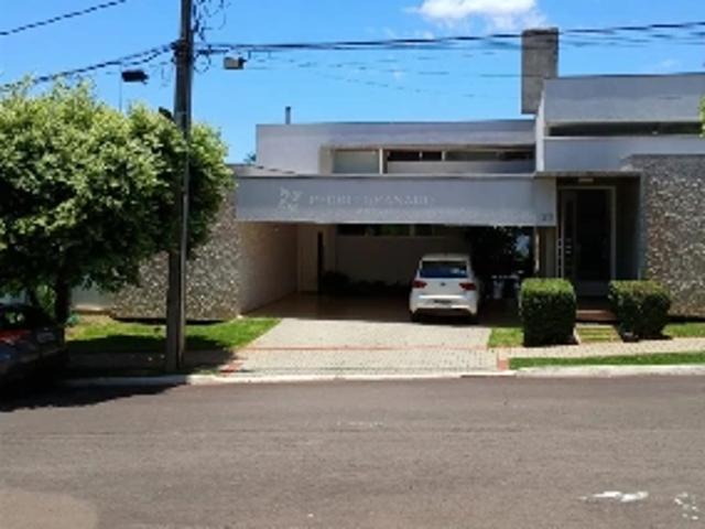 Casa e Sobrado em Condomínios para alugar com 3 Suítes + 1 Quarto em Jardim Guaporé, Maringá PR