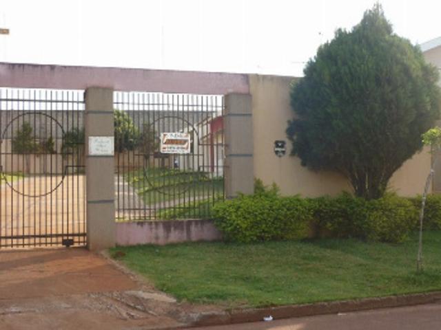 Casa e Sobrado em Condomínios para alugar com 1 Suíte + 2 Quartos em Recanto dos Magnatas, Maringá PR