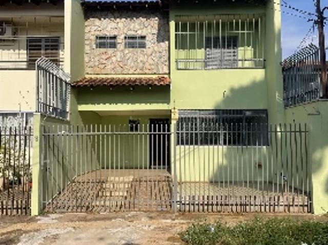 Casa e Sobrado em Condomínios para alugar com 1 Suíte + 2 Quartos em Vila Esperança, Maringá PR
