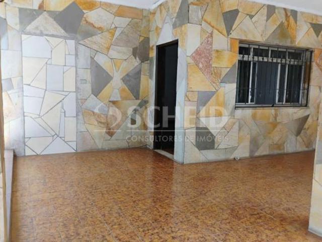 Casa e Salão Comercial com Renda em Frente ao Shopping Interlagos