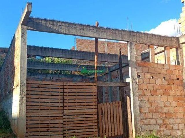 CASA E PONTO DE COMÉRCIO À VENDA