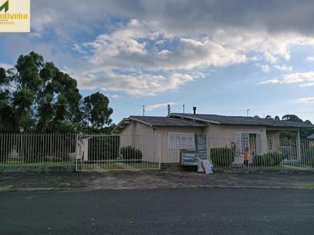 Casa e quiósque em ótimo bairro de São Chico!