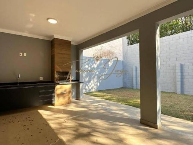 Casa é venda em Valinhos, 3 suítes, condomínio Vita Verde, lazer completo