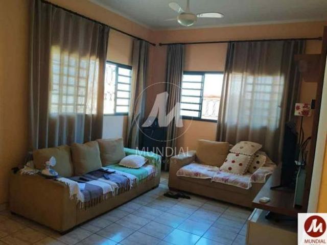 Casa edícula 3 dormitórios, cozinha planejada