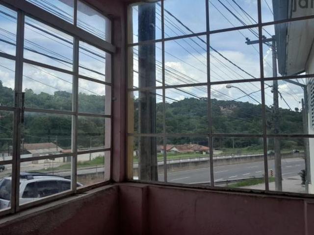 Casa em Marmeleiro, Mairinque/SP as margens da Rodovia!