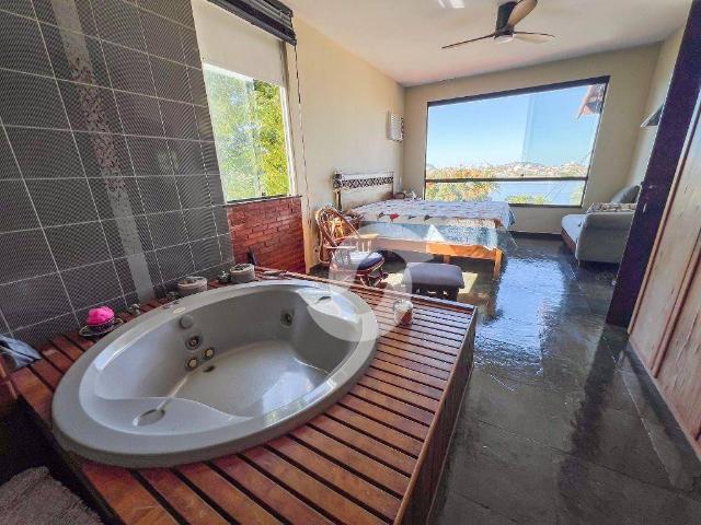 Casa em Marazul, Niterói/RJ de 493m² 4 quartos à venda por R$ 1.249.000,00