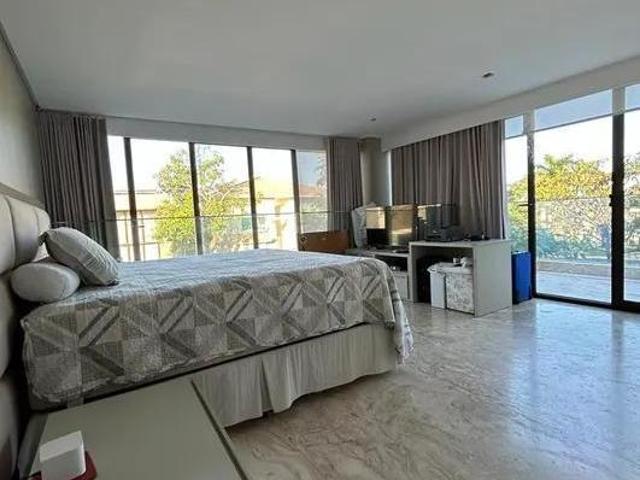 Casa em Maresias com 310 m2 e 5 quartos à venda