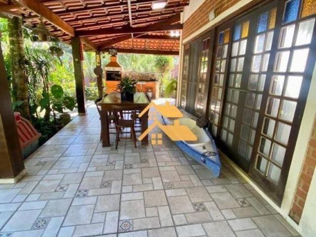 Casa em Maresias | Terreno de 820m² | 4 Dormitórios 1 Suíte | 3 Vagas | Amplo Potencial