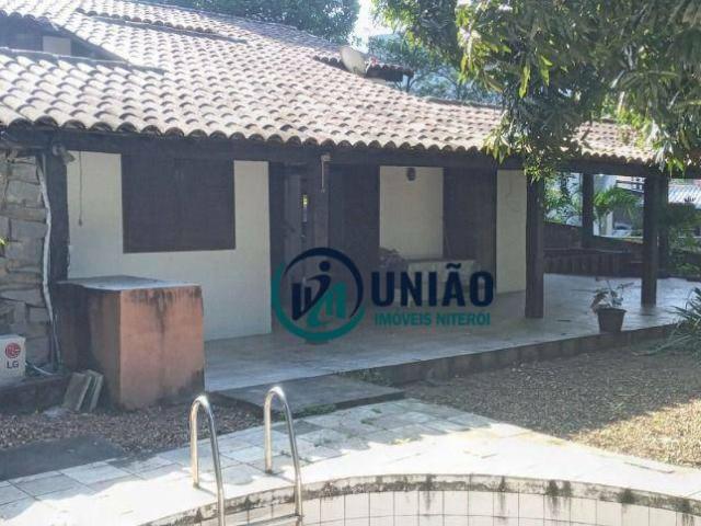 Casa em Maria Paula, Niterói/RJ de 250m² 5 quartos à venda por R$ 749.000,00