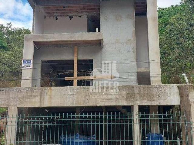 Casa em Maria Paula, São Gonçalo/RJ de 280m² 4 quartos à venda por R$ 699.900,00