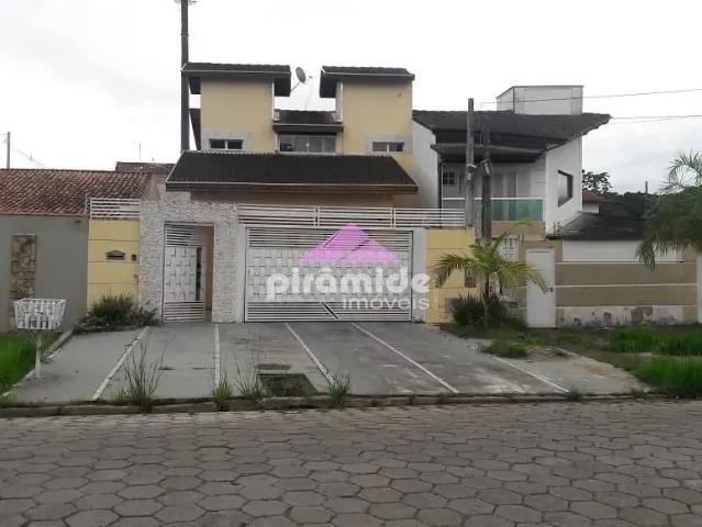 Casa em Martim de Sá, Caraguatatuba/SP de 215m² 3 quartos à venda por R$ 899.900,00