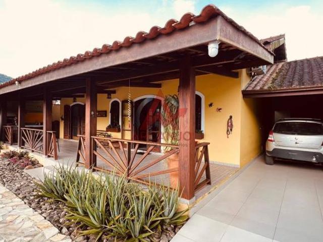 Casa em Mato Dentro, Ubatuba/SP de 130m² 3 quartos à venda por R$ 900.000,00