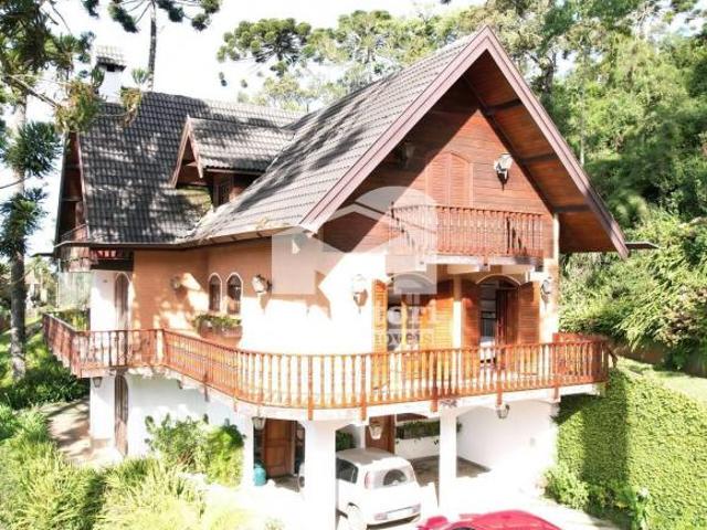 Casa em meio à natureza no Morro do Elefante