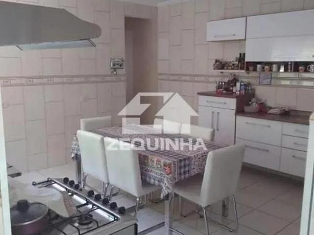 Casa em Metalúrgicos, Osasco/SP de 138m² 3 quartos à venda por R$ 580.000,00
