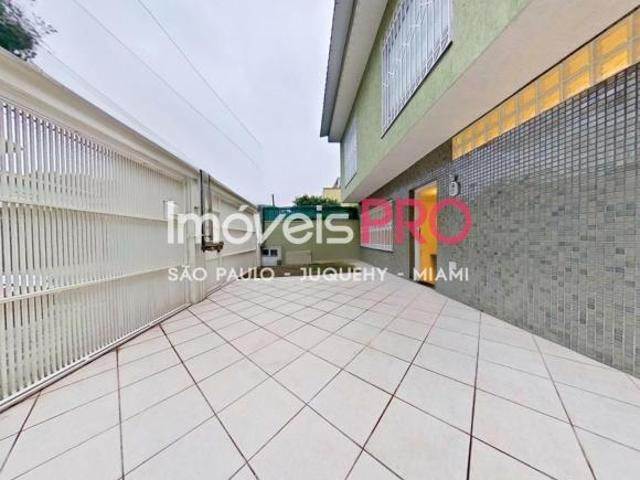 Casa em Moema Uso Comercial ou Residencial 04 dorm 02 suítes 04 banheiros e 04 vagas