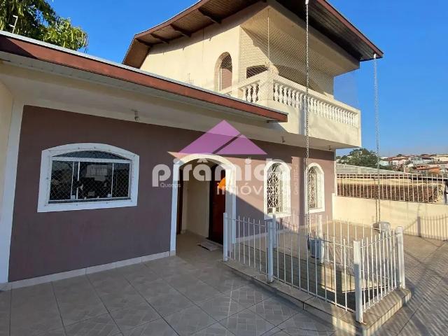 Casa em Monte Castelo, São José dos Campos/SP de 225m² 3 quartos à venda por R$ 679.900,00